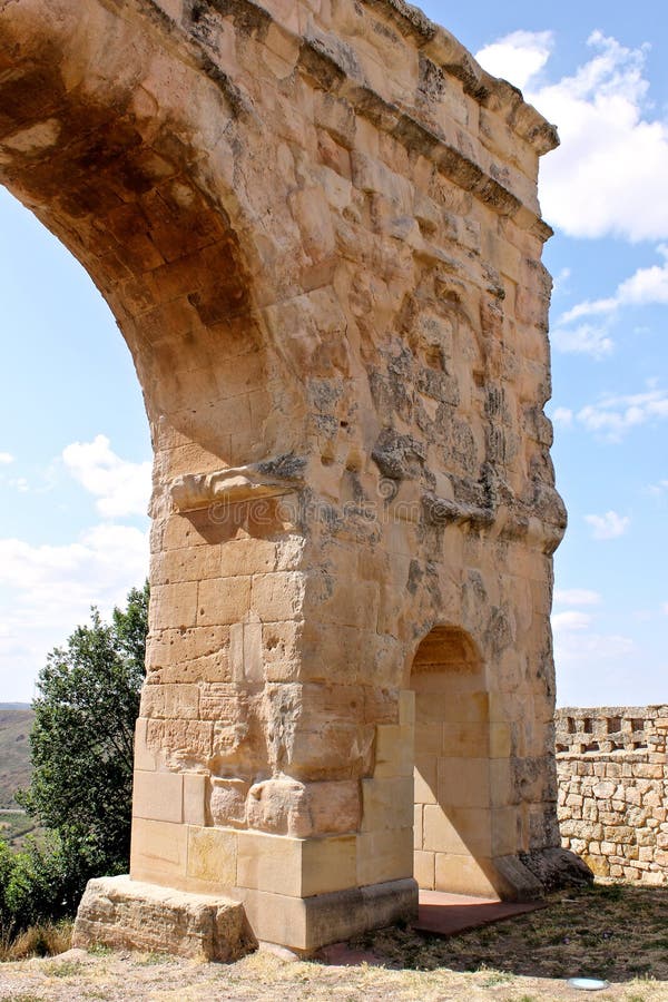 Roman Arch Gate, Medinaceli, Spain Editorial Stock Image - Image of ...