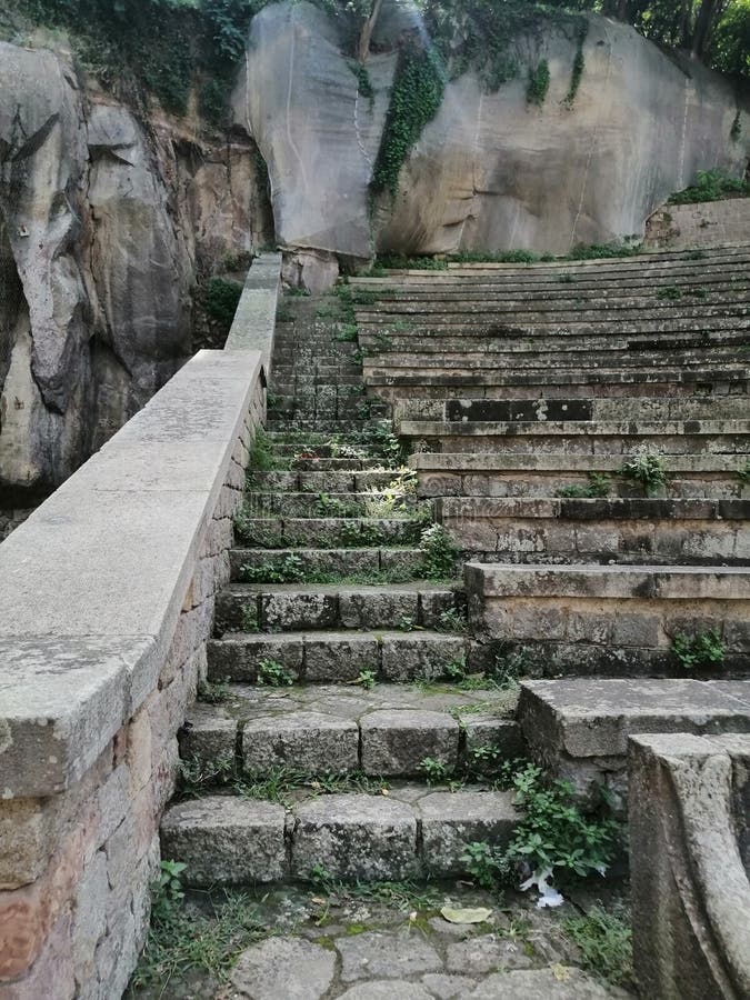 Roman architecture stock image. Image of barcelona, steps - 175343511