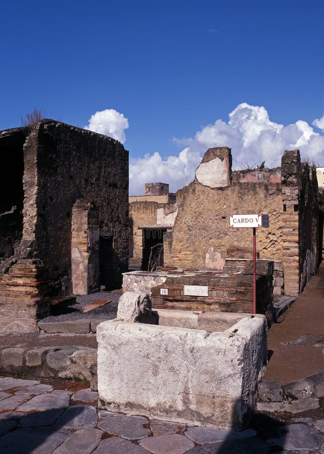 Roman Bar, Herculaneum, Italy. Stock Photo - Image of buildings, cardo ...