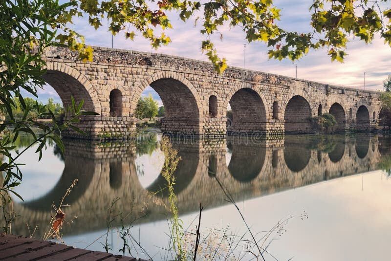 Roman bridge of Merida stock photo. Image of town, ancient - 137484020