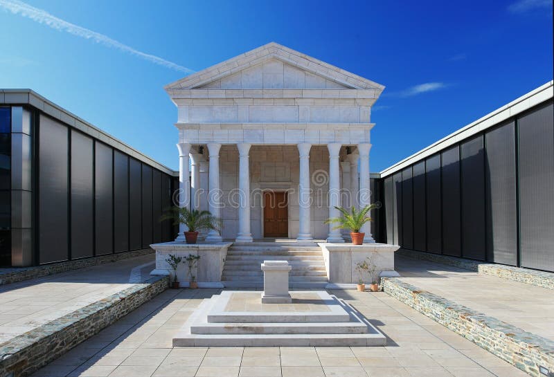 Roman building columns stock photo. Image of majestic - 27171666