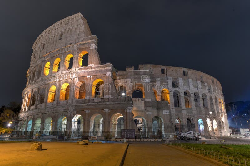 Colliseum - Rome, Italy editorial photo. Image of dusk - 125799126
