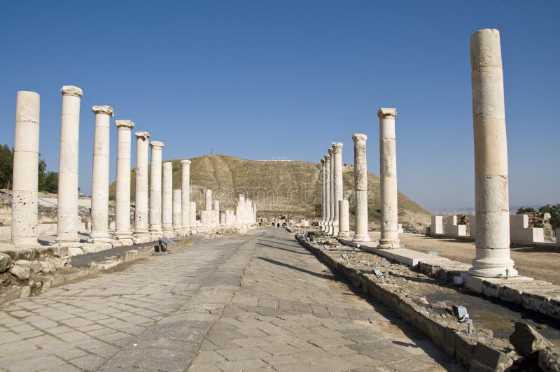 Roman Columns at Heliopolis, Baalbeck, Lebanon Stock Photo - Image of ...