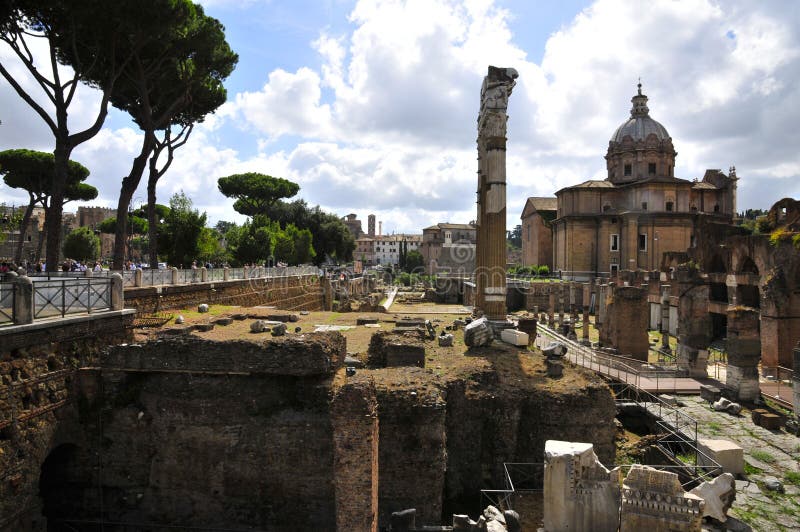 Roman Forum stock image. Image of falegnami, comitium - 102796113