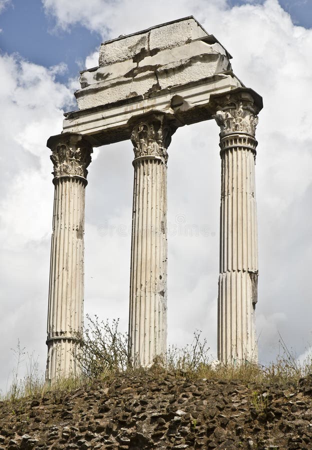 Roman Forum in Rome, Italy editorial image. Image of columns - 57445035