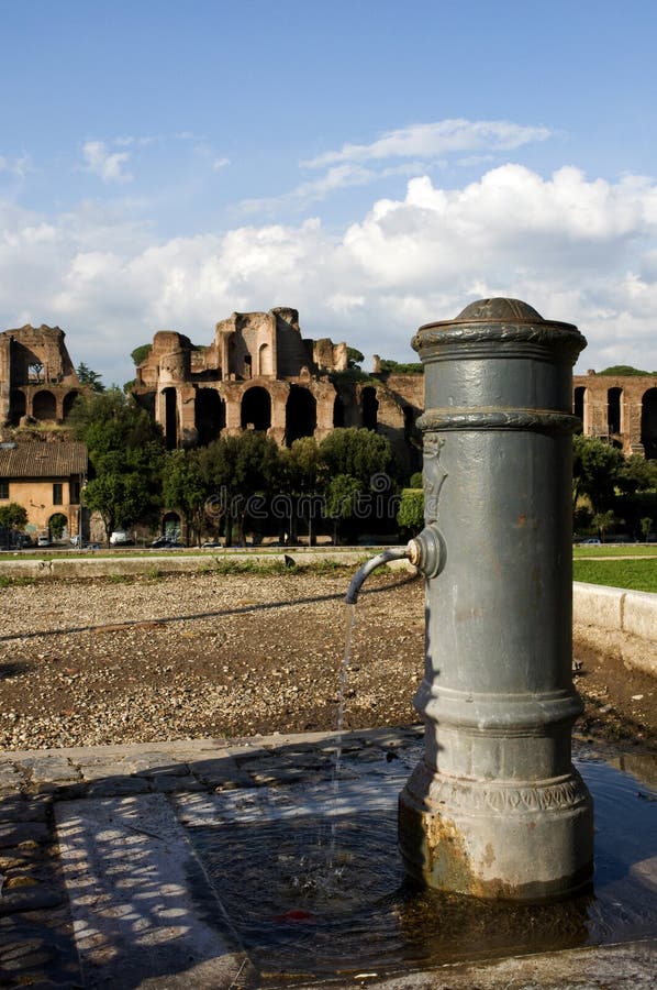 Roman fountain stock photo. Image of belvedere, palatine - 7205676