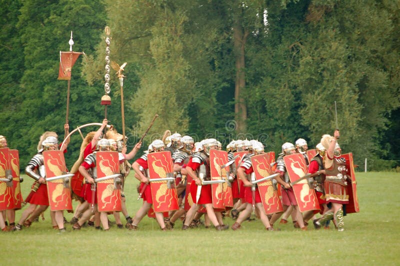 Roman Leger Dichtbij Colosseum Bij Oude Romeinen Historische Parade ...