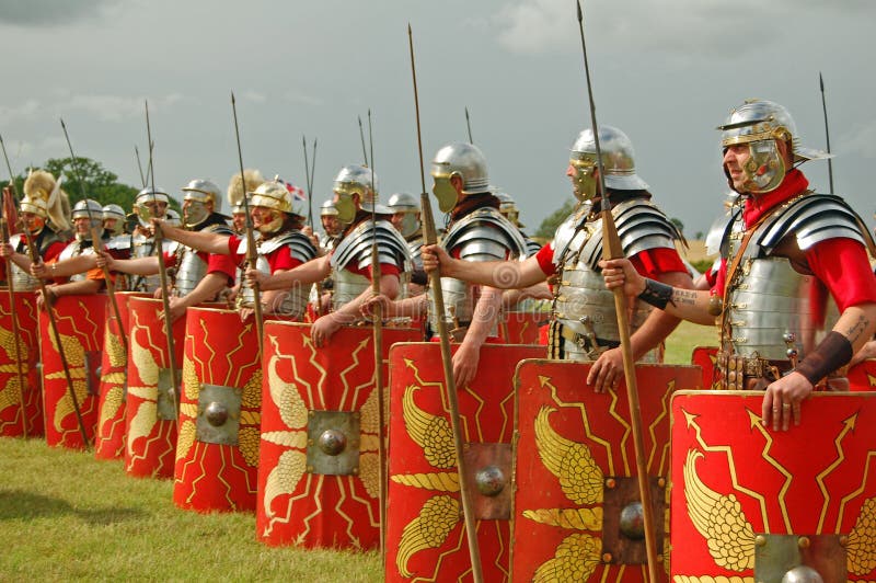 Roman Leger Dichtbij Colosseum Bij Oude Romeinen Historische Parade ...