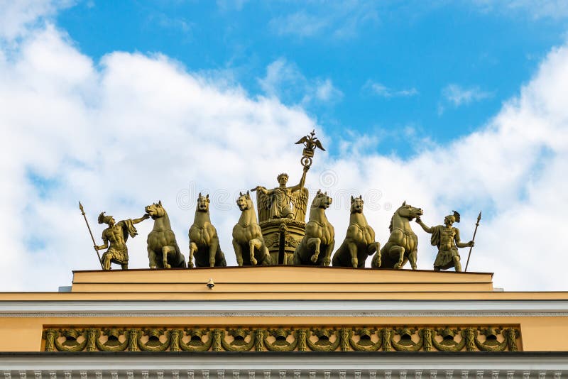 Roman Quadriga Sull'arco Trionfale Immagine Stock - Immagine di romano ...