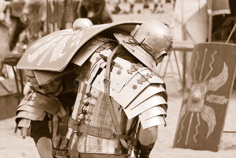 Chinook carrying artillery stock image. Image of troops - 1214791