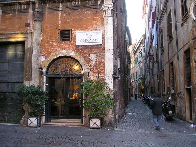 Roman street editorial stock image. Image of street, italy - 43879239