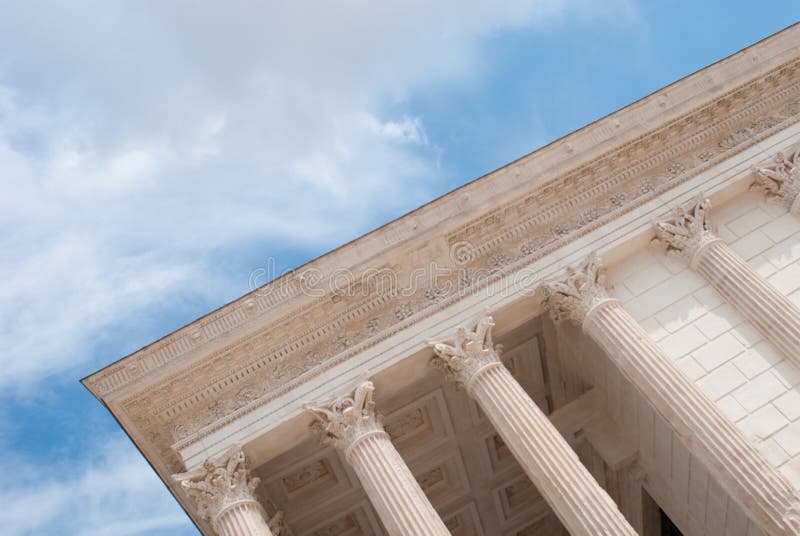 Roman tempel arkivfoto. Bild av dorik, gammal, frans - 47939612