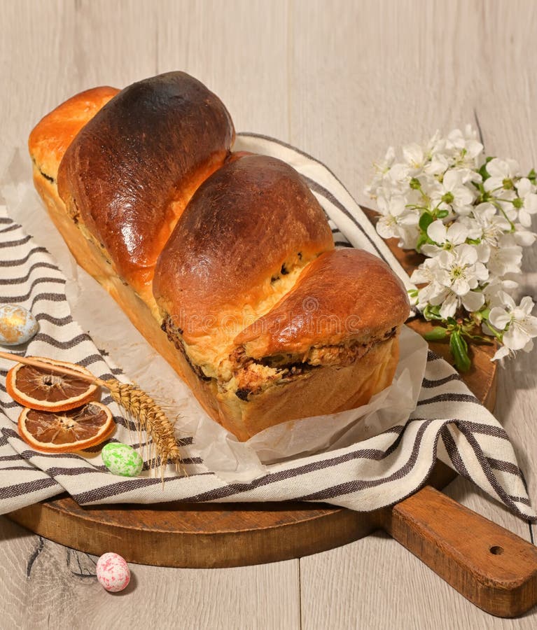 Romanian Easter Bread â€“ Cozonac Stock Image - Image of dough, oven ...