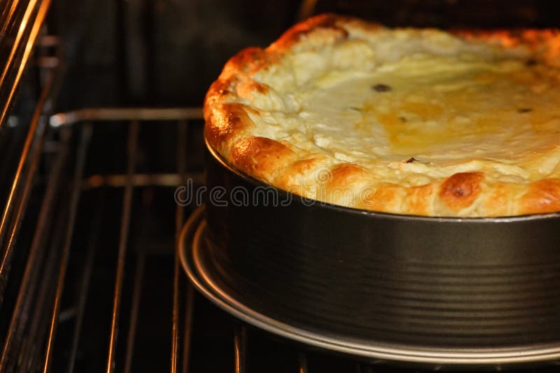 Romanian Easter Bread â€“ Pasca Stock Photo - Image of pasca, oven ...