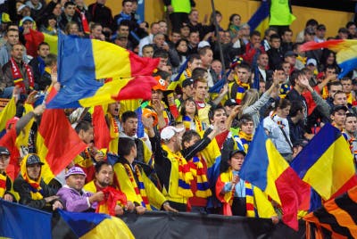 Romanian fans editorial image. Image of grass, events - 15901875