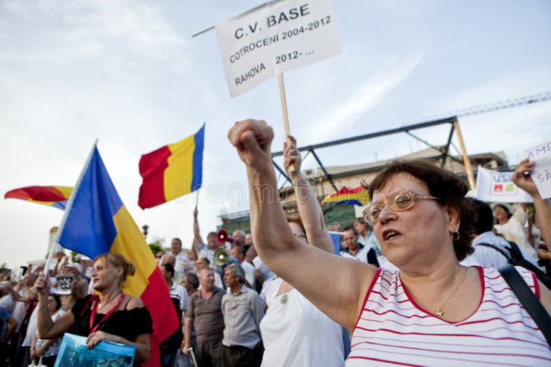 Romania Protests editorial photography. Image of angry - 22913207