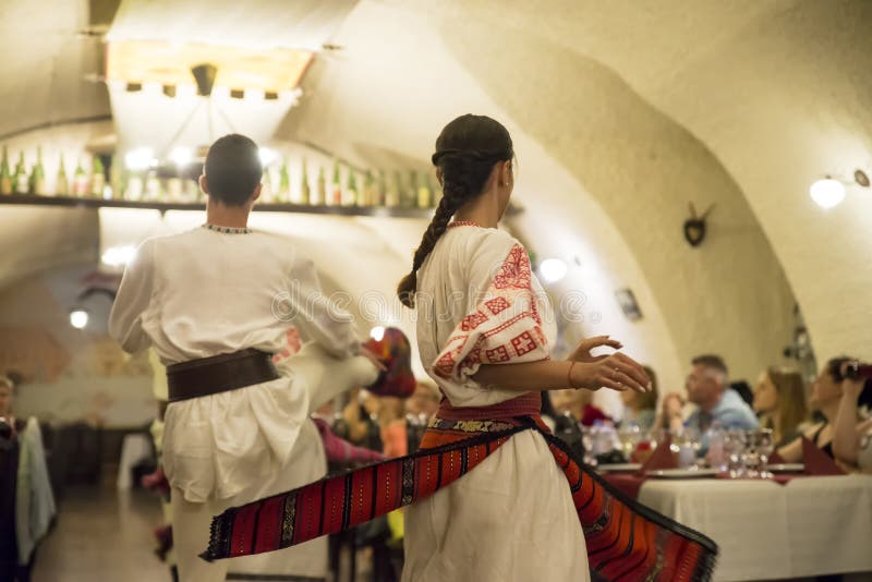Romanian traditional dance editorial photo. Image of restaurant - 136165801