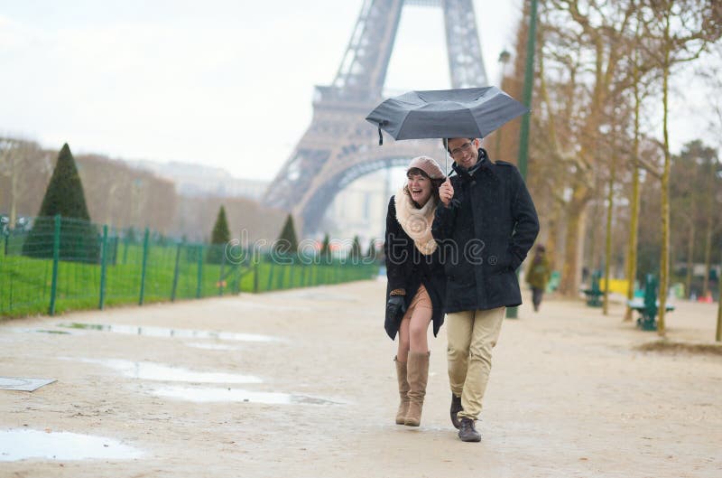 25+ Romantic couple rain Free Stock Photos - StockFreeImages