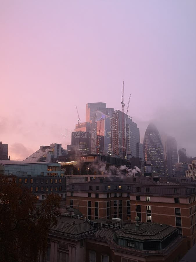 Romantic evening in London editorial photo. Image of romantic - 266663476