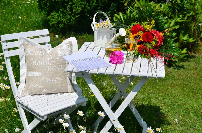 Romantic garden stock image. Image of sunflower, daisies - 32148007