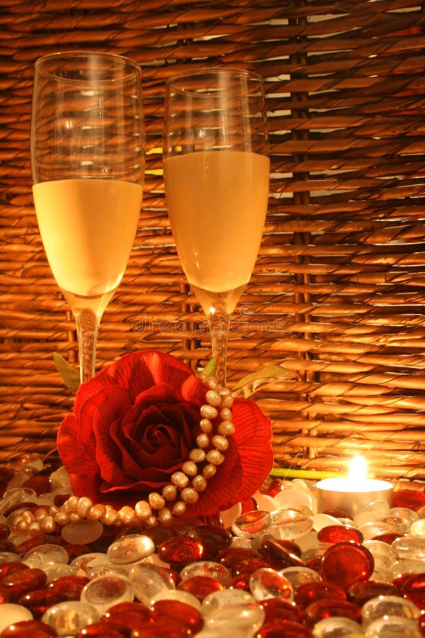 Romantischer Abend stockfoto. Bild von flamme, rustikal - 3307168