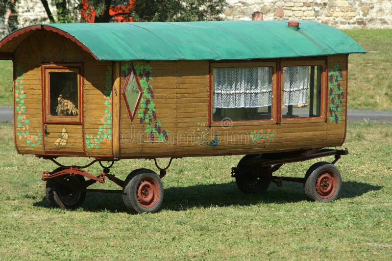 Romany carawan stock image. Image of trailer, beautiful - 3218177