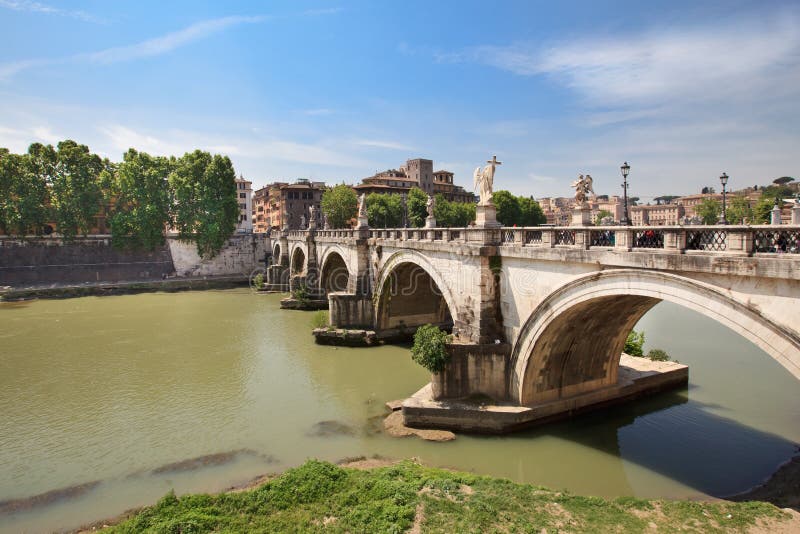 Le fleuve Tiber image stock. Image du tiber, fleuve - 24142075