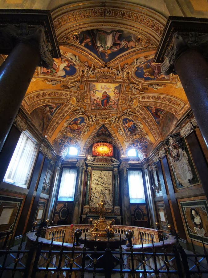 Rome City with Traditional Architecture Style Editorial Photography ...