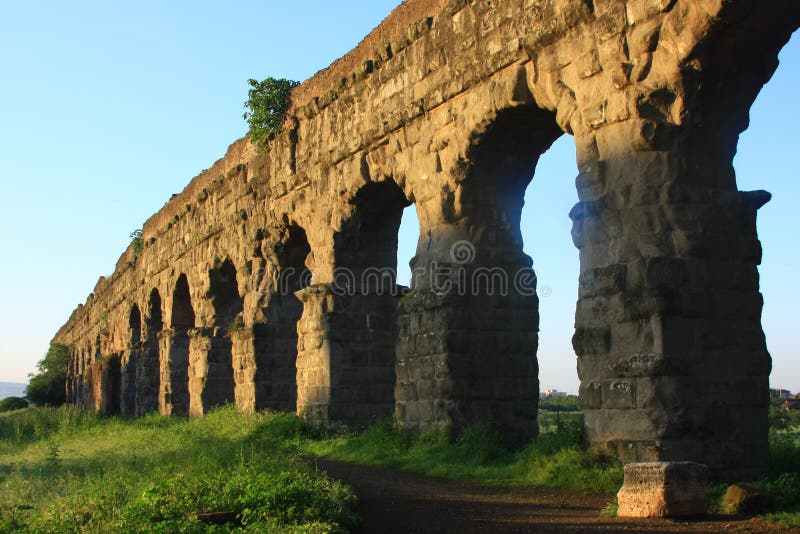 Rome: Het Park Van Aquaducten Redactionele Stock Foto - Image of rome ...