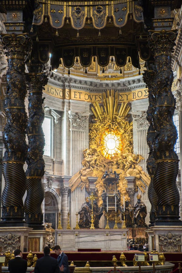 Vatican, Interior St. Peter Basilica, Cathedral of St. Peter in Vatican ...