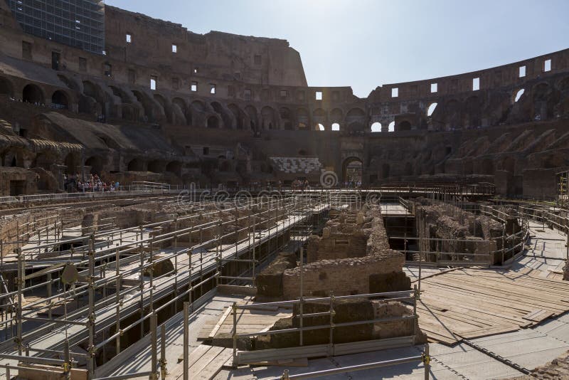 Building Structures for the Restoration of the Coliseum Editorial Photo ...