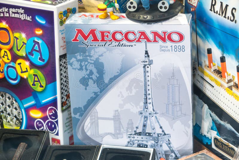 Meccano box editorial photography. Image of builder - 221240337