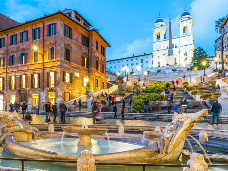 ROME, ITALY - MAY 05, 2019: Many Tourists on Spanish Steps in the ...