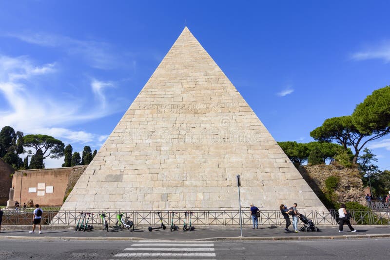 Rome, Italy - October 2022: Pyramid of Cestius in Rome Editorial Image ...