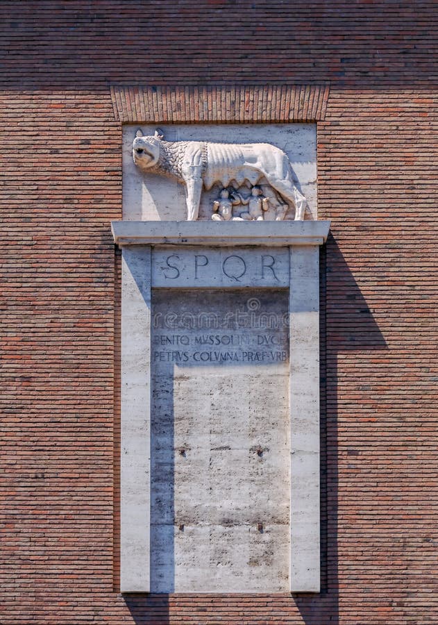 Rome Loup de capitol image stock. Image du symbole, sculpture - 94029977