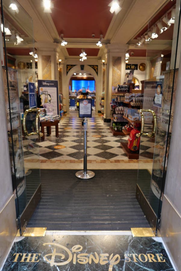 ROME MAY 15 2021 DISNEY editorial photography. Image of luovisi - 219741622