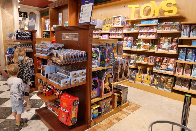 ROME MAY 15 2021 DISNEY editorial stock photo. Image of organo - 219741658