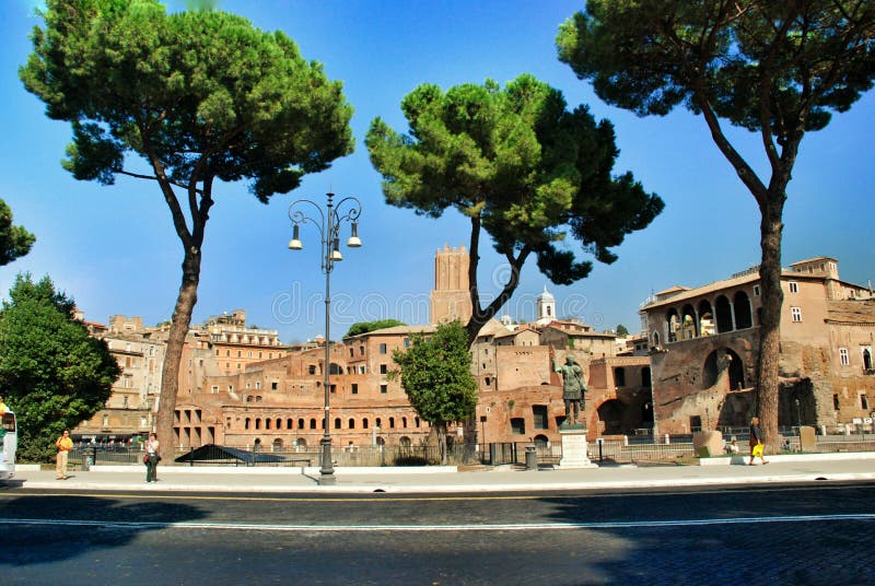 Rome, Palatine pin photo éditorial. Image du attraction - 55104996