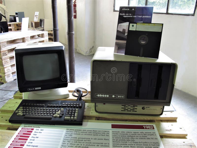 Rome vintage computer editorial stock image. Image of olivetti - 146158894