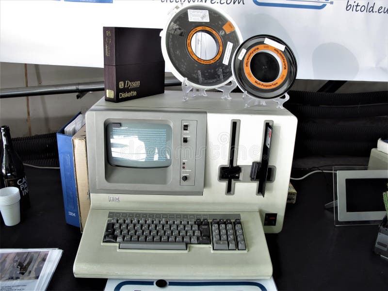 Rome vintage computer editorial image. Image of 1973 - 146158935