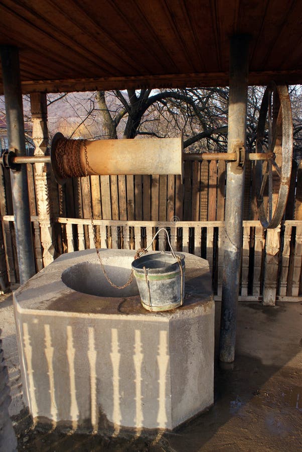 Romenos Tradicionais Desenham-bem Imagem de Stock - Imagem de grama ...