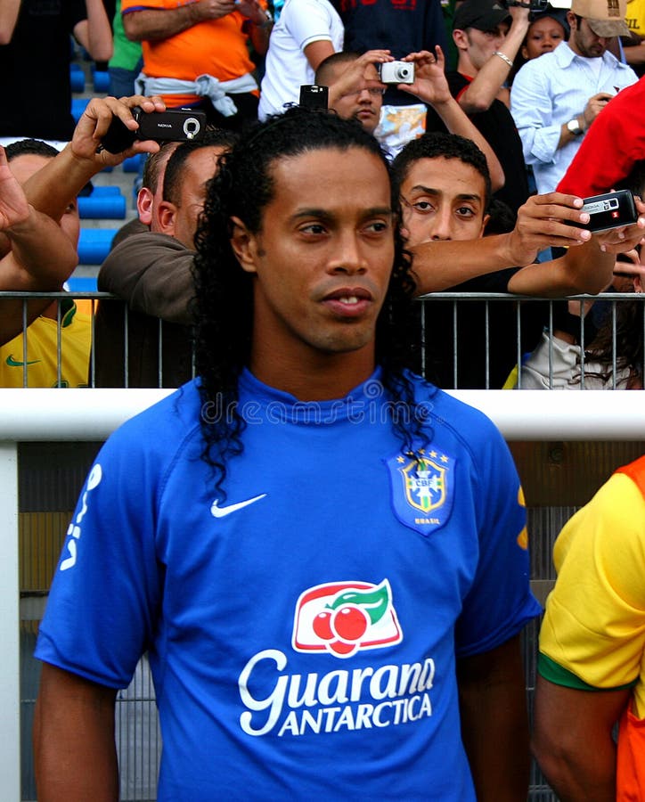 Ronaldinho editorial stock photo. Image of bresil, tour - 7203918