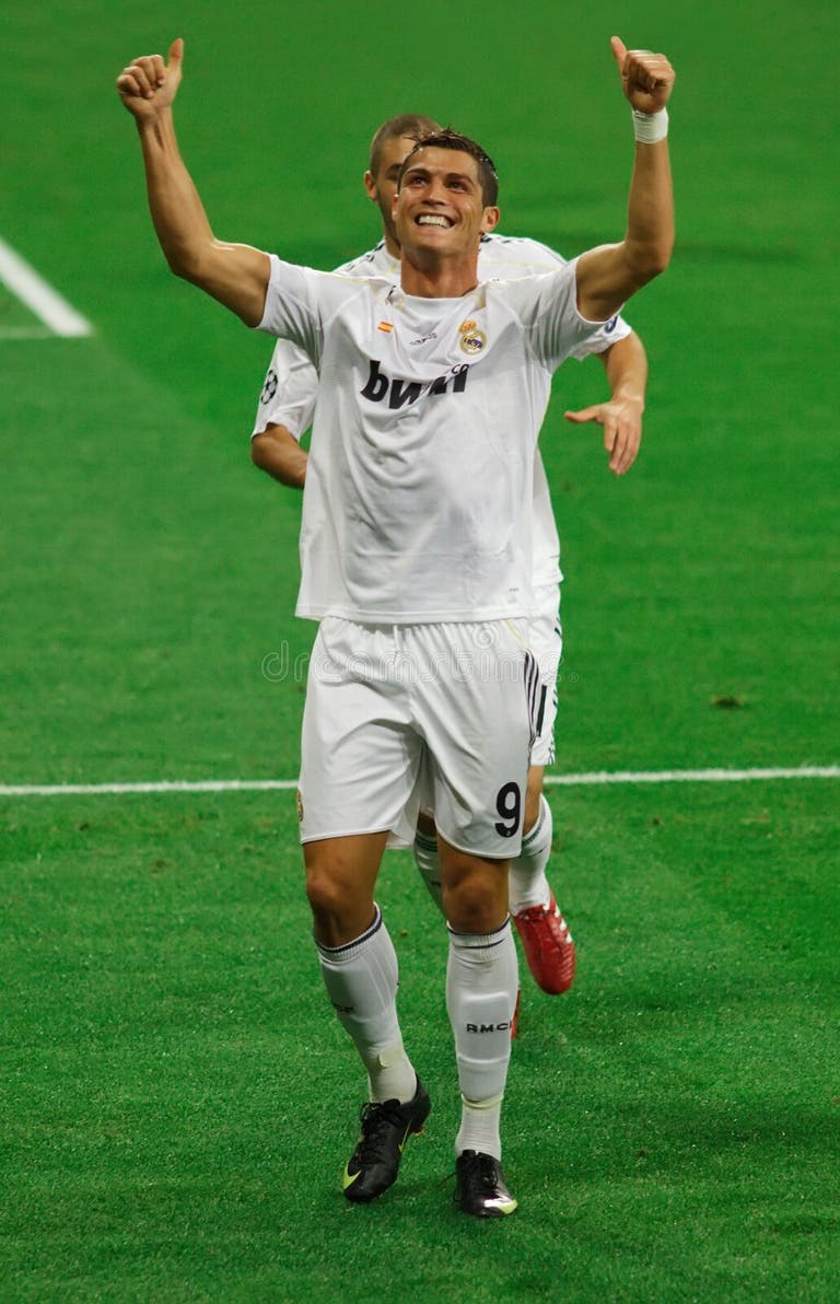 366 Cristiano Ronaldo Celebration Stock Photos - Free & Royalty-Free ...