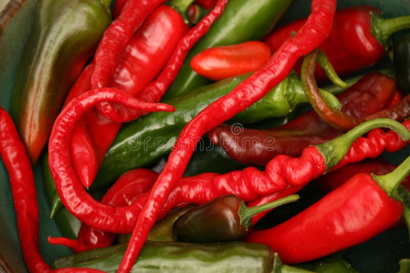 Rood En Groen Heet Chili Pepper Varieties Stock Foto - Image of hitte ...