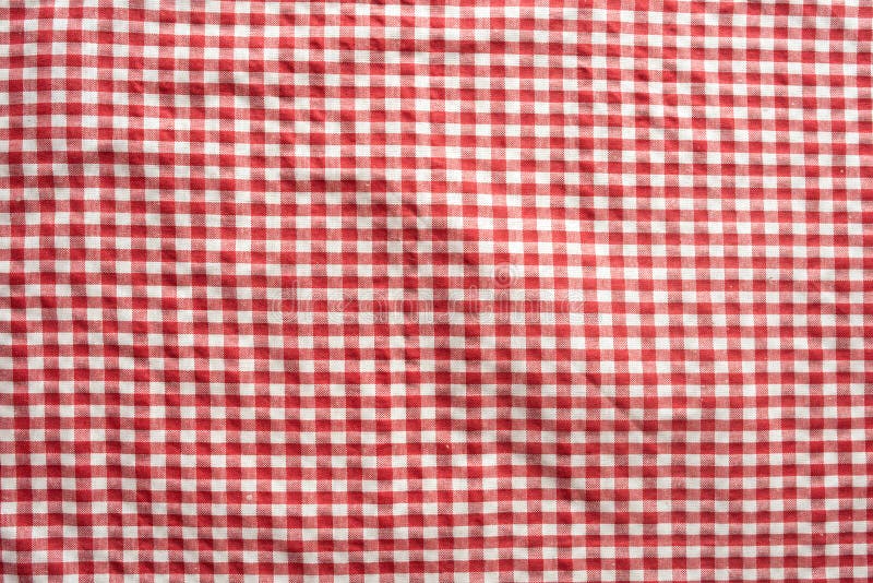 Rood En Wit Geruit Die Servet Op Witte Achtergrond Wordt Geïsoleerd ...