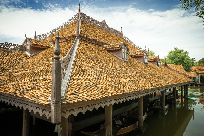 Roof of big hall stock photo. Image of roofing, palaces - 76874162