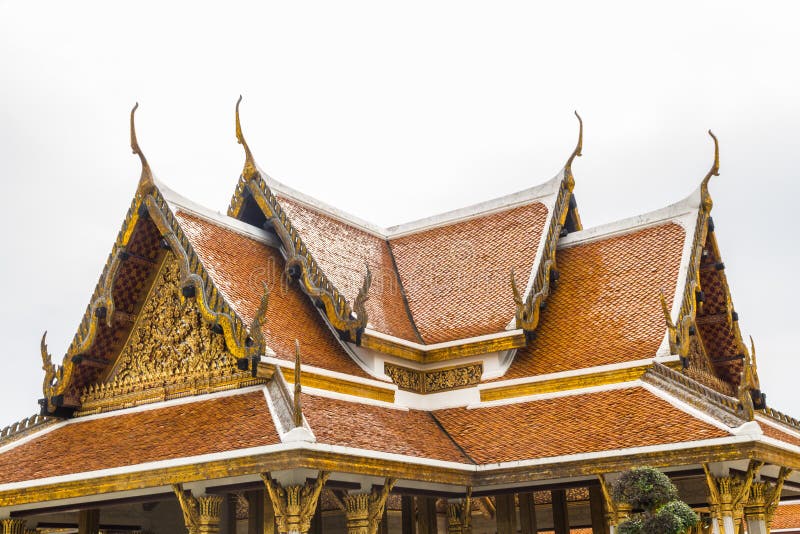 Roof with Cho Fa Finials on Buddhist Temple. Stock Photo - Image of ...
