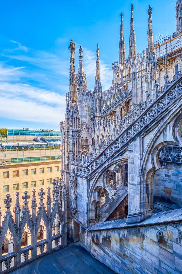 The Roof of Milan Cathedral is a Stunning Display of Gothic ...