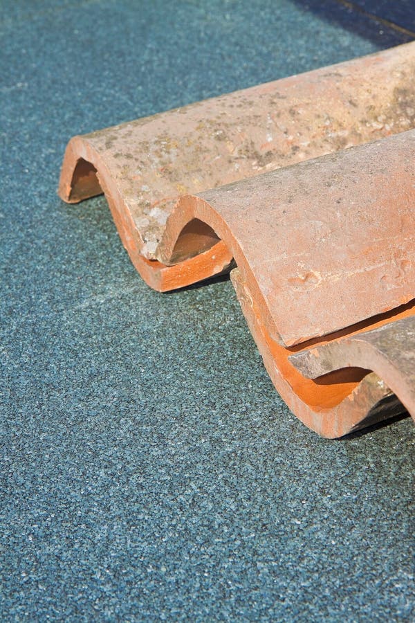 Roofing Terracotta Tiles Placed Over a Waterproof Membrane Stock Photo ...