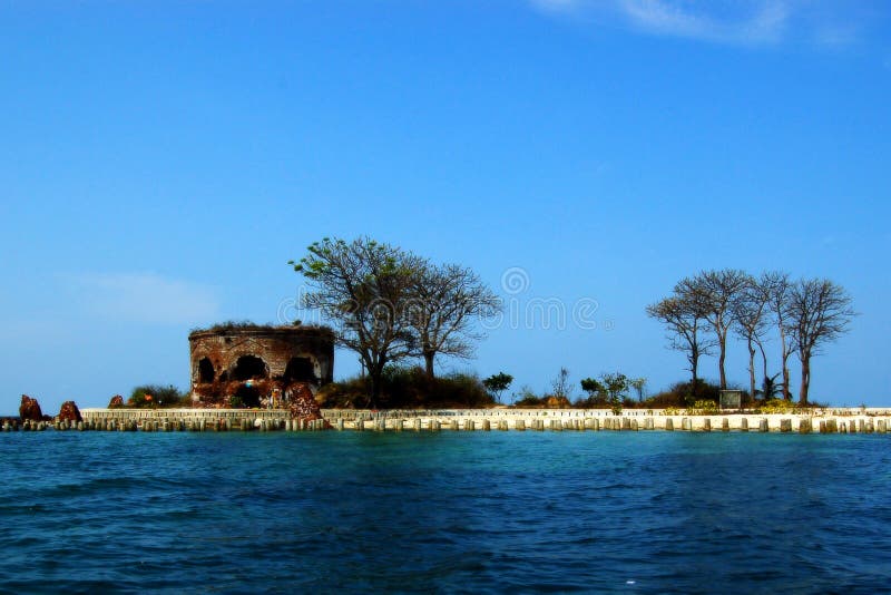 Rook Island stock photo. Image of nature, forest, islands - 11951856